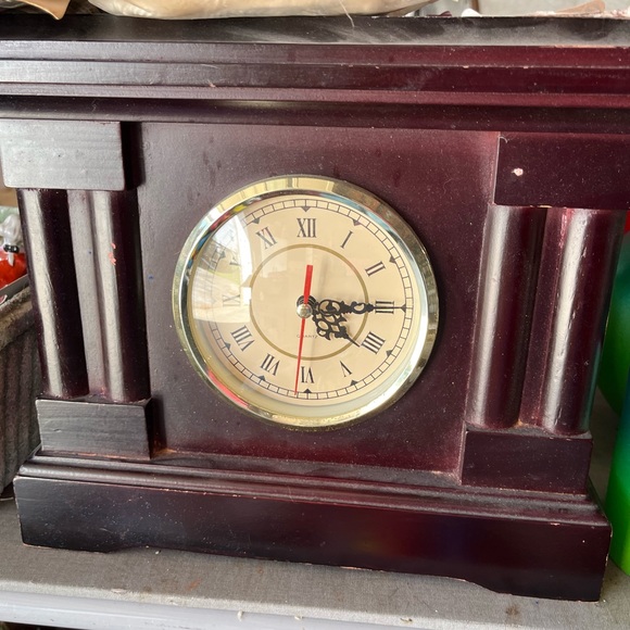 Accents | Vintage Working Clock | Poshmark